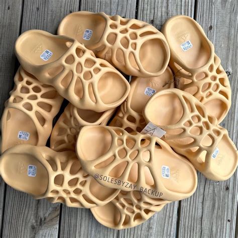 Unreleased adidas YEEZY 450 Slide Surfaces | HOUSE OF HEAT
