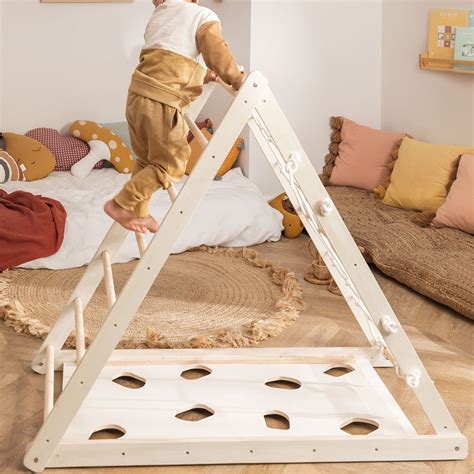 Kinderoom - Physical activity promotes child development...