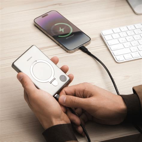 Купить Внешний аккумулятор restore: hello, world! Magsafe, 10000 mAh ...