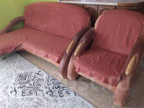 Продам набор мягкой мебели: угловой диван и кресло, б/у, в наличии ...