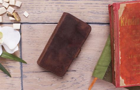 Bouletta Case - Leather Phone Cases Watch Straps Bags and Accessories