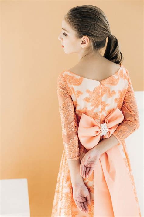 Персиковое платье | Long sleeve dress, Long sleeve, Sleeves