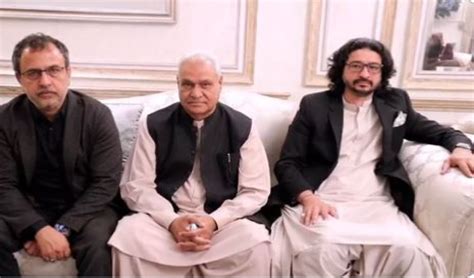 Dost Mazari, others join PML-N