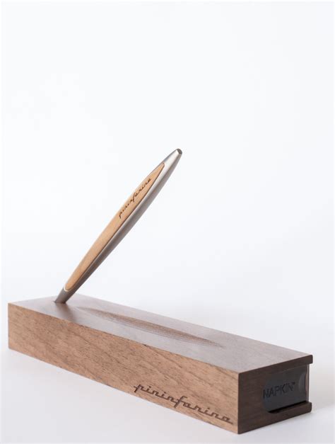 Вечная ручка Pininfarina Cambiano ALUMINIUM/WALNUT / «Laudo»