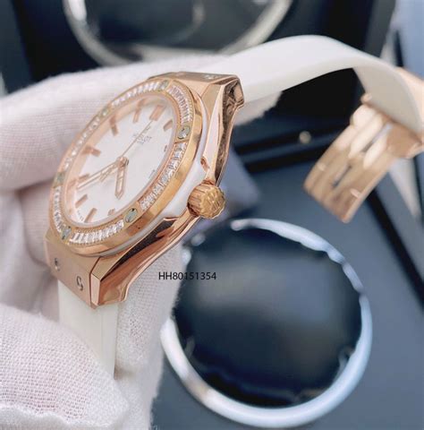 Đồng hồ Hublot Geneve Big Bang Nữ Dây Trắng viền vàng cao cấp