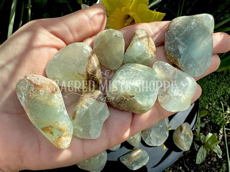 Green Onyx Tumbled Crystal Large for Willpower, Strength, Discipline ...