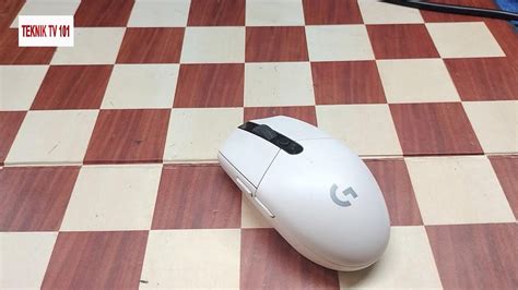 Logitech G304 Disassembly and Mouse clicker change - YouTube
