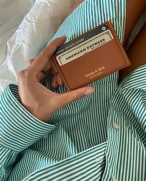 Pin by Eva 🪐 on for girls | Old money, American express business ...