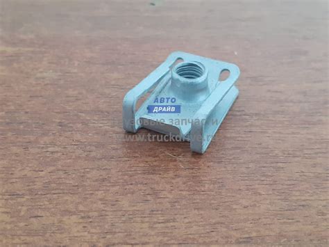 Гайка-скоба крепления брызговика M6 A0049941745 MERCEDES-BENZ купить ...