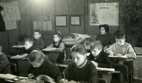 Урок в советской школе в 1964 году (@metkere)