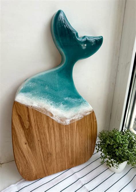 Разделочная доска кит из эпоксидной смолы | Wooden art, Resin art, Art