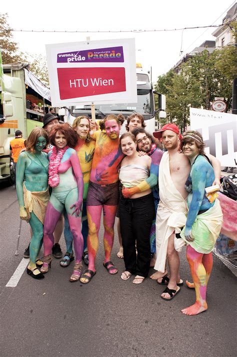 Vienna Pride 2011 - Viki Secrets