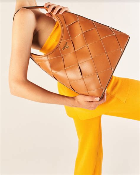 POLLINI Online Boutique