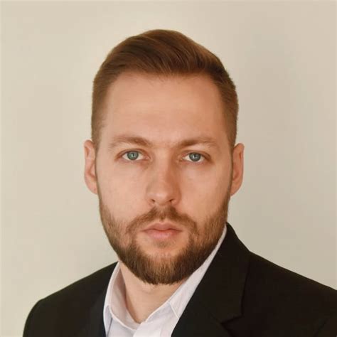 Алексей Дмитриев | Финансы (@alexey.dmitriev.fin) on Threads