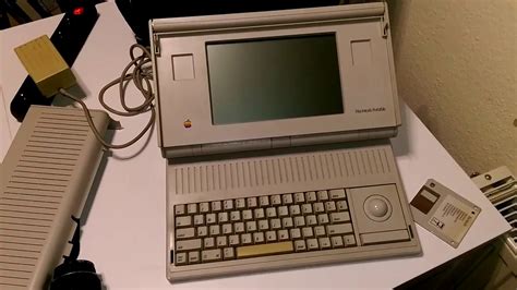 Apple Macintosh Portable M5120 quick demonstration - YouTube