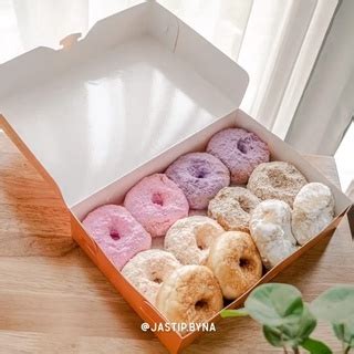 Jual DONAT BAHAGIA PAKET KLASIK 12 PCS / 1 LUSIN | BISA DIKIRIM KE LUAR KOTA | DONAT ENAK ...
