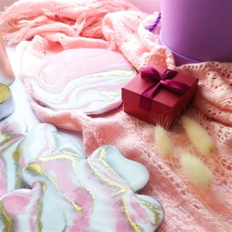 Подставки из эпоксидной смолы | Gift wrapping, Gifts, Design