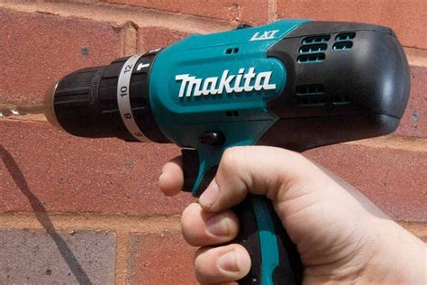 Wkrętarka akumulatorowa Makita DDF453RFE (18V / 2x 3,0 Ah)