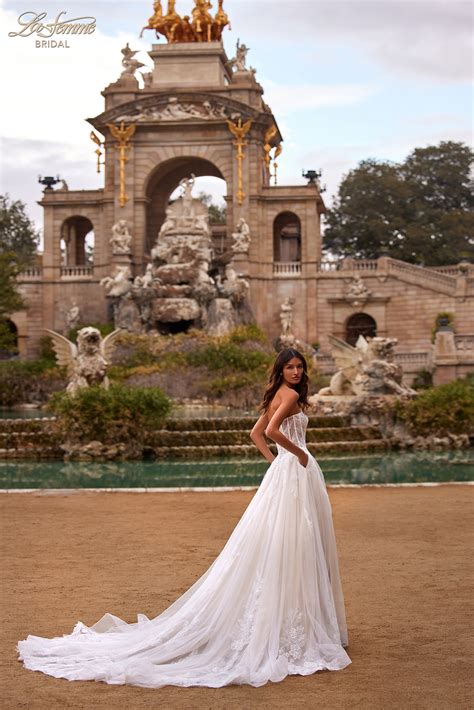 La Femme Style #B1343 | La Femme