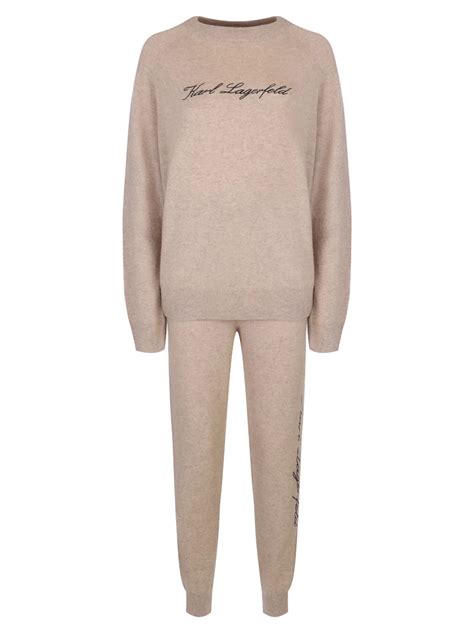 Костюм кашемировый от KARL LAGERFELD за 120 780 рублей со скидкой 10% ...