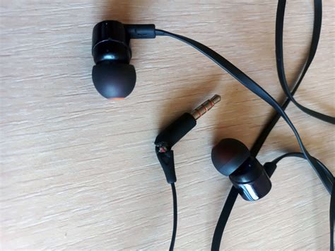 Гарнитура для смартфона JBL T210 | отзывы