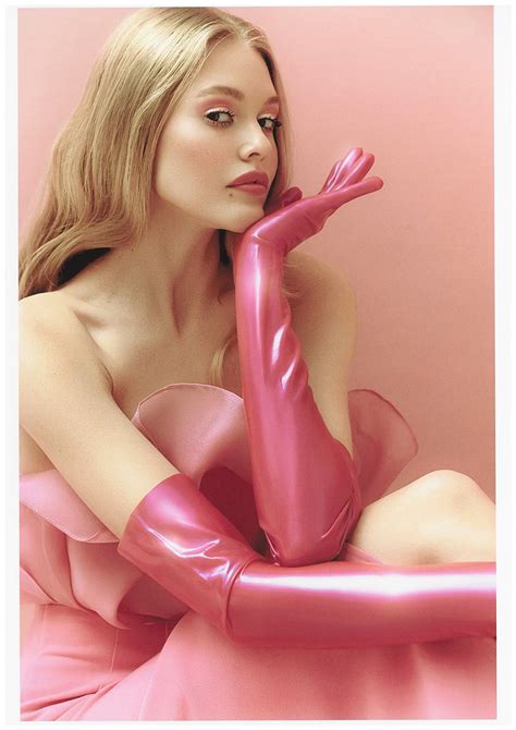 NEW FASHION DROP: LADUSHKA | Behance