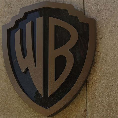 Download Warner Bros On Wall Picture | Wallpapers.com