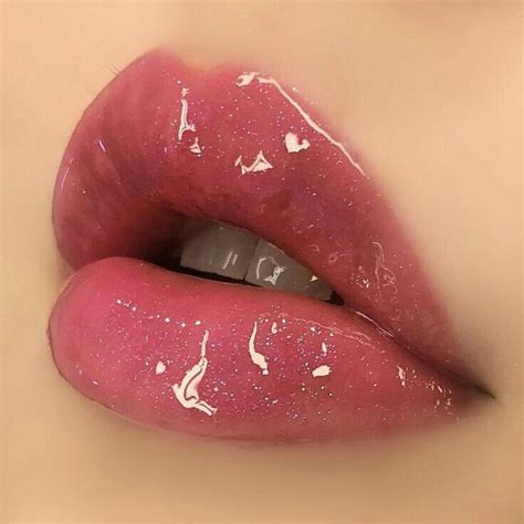Pin von Rosé Veronica auf Lip Aesthetic | Lippen, Lippenprodukte ...
