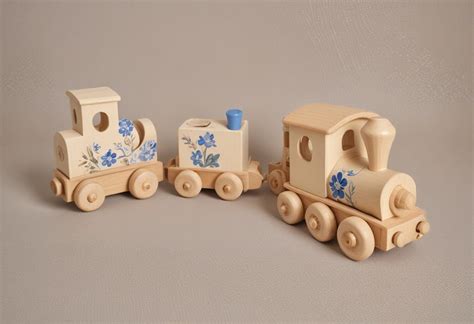 Деревянная игрушка паровозик: классика детских игр