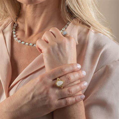 Shop LC Review: Online Shopping Jewelry – Techno Analyzer