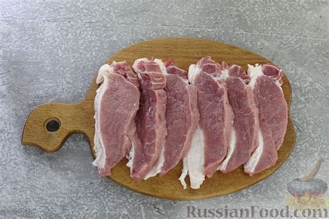 Рецепт: Свинина, запечённая с томатно-сметанным соусом и сыром на ...