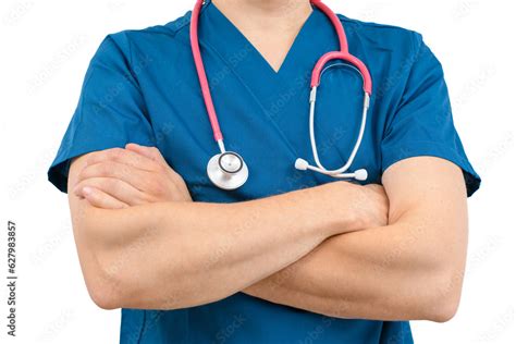 dobrze zbudowany pan doktor ze stetoskopem w kitlu na białym tle ...