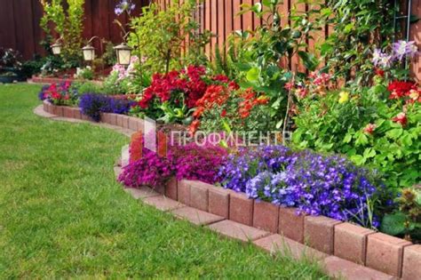 Бордюрные камни для клумбы из бетона от производителя в Истре