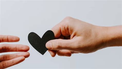 Hukum Nikah Dengan Mualaf Yang Belum Disunat - Islampos