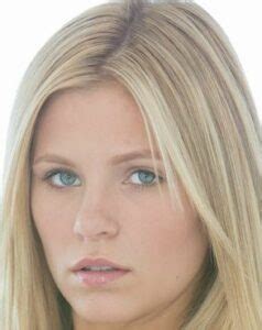 Scarlet Red Biography, Age, Height, Family, Wiki & More