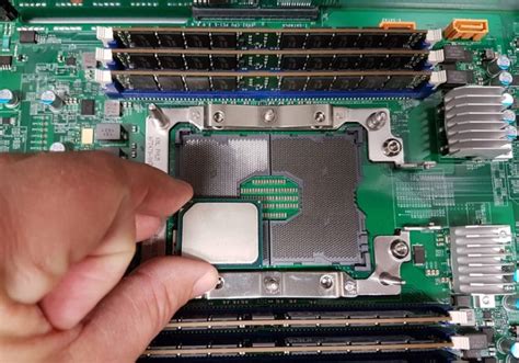 Así de impresionante es una CPU para el socket Intel LGA3647