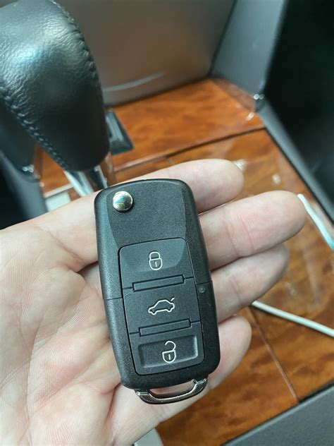Новый ключ. — Toyota Camry (XV40), 2,4 л, 2011 года | аксессуары | DRIVE2