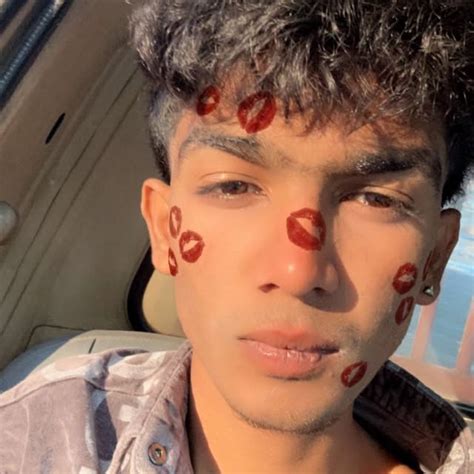 Aryan (@n0t_aaryan) • Threads, Say more