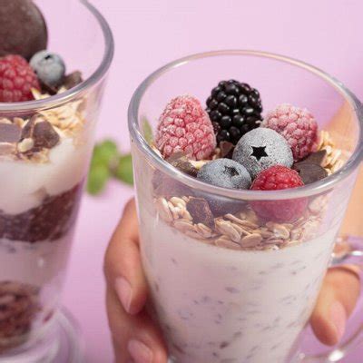 Вкус Нового года. Йогурты и десерты, Торты и пирожные
