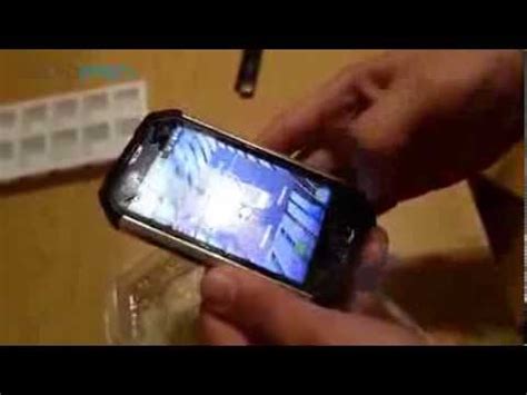 CAT B15 - бронебойный телефон - YouTube