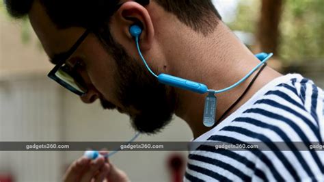 Sony WI-C300 Bluetooth Headphones Review | NDTV Gadgets 360