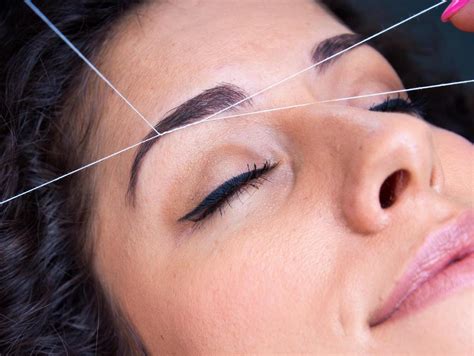Waxing Eyebrows With String / How To Thread Eyebrows A Step By Step Tutorial Threading Eyebrows ...