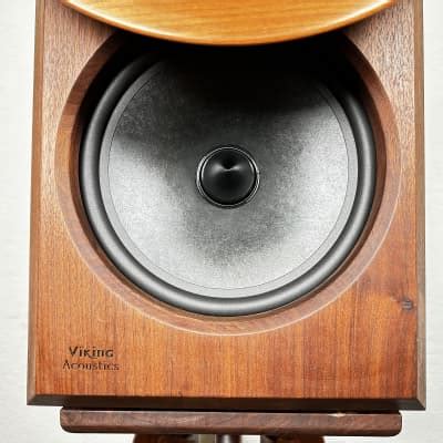 Viking Acoustics Berlin R Speaker Pair | Reverb