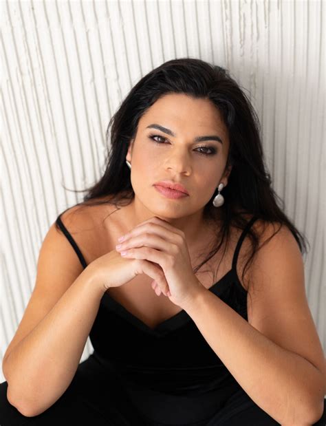 Alina Serban - CRUSH agency — Agentur für Schauspiel — BerlinCRUSH ...
