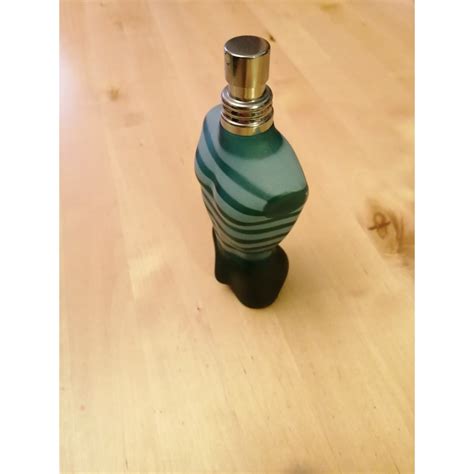 Jean Paul Gaultier Le Male - купить мужские духи, цены от 240 р. за 2 мл