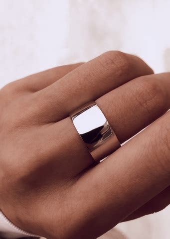 Серебряное кольцо "Движение"