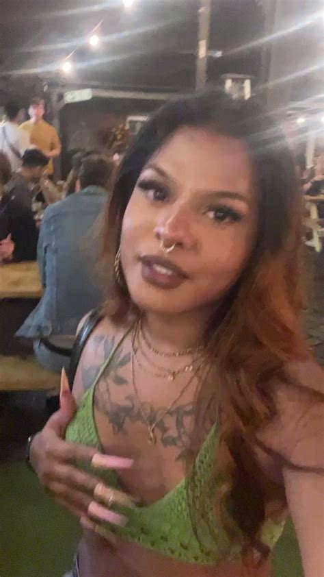 Effy Del Rey on Twitter: "Tonguing my girlfriend 🥵 Anyone wish it was ...