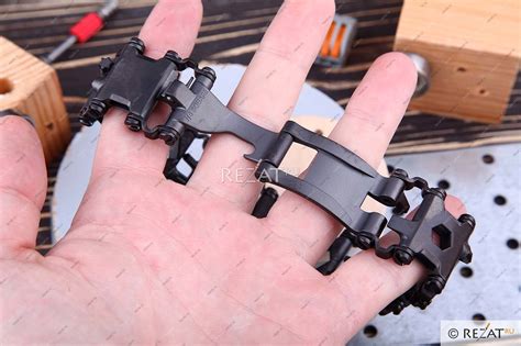Мультиинструмент-браслет (мультитул) Leatherman Tread™ Metric Stainless ...