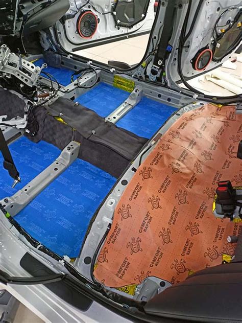 Профессиональная шумоизоляция автомобиля в студии Detailing Time
