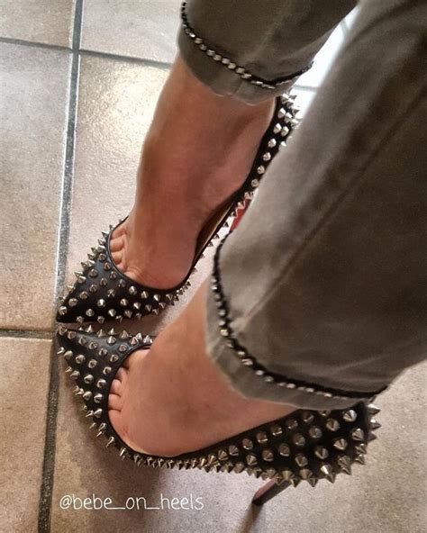 Pin auf HighHeels...